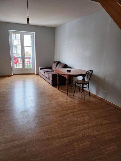 Sud, Mamers : Appartement 2 pièces à louer