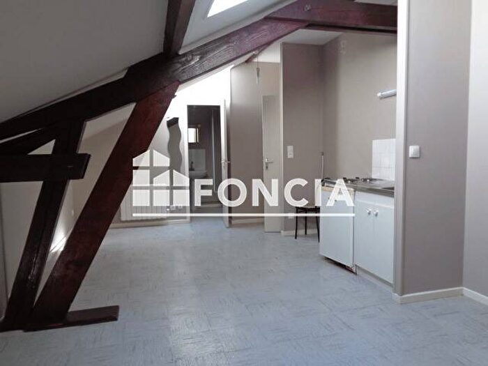 Appartement à louer - Gare, Soissons - 1 pièce