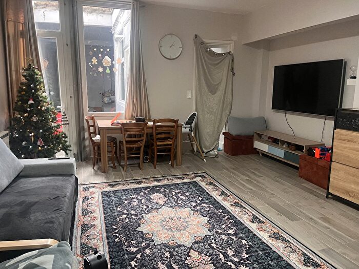 Appartement à vendre - Vichy, Coeur de Ville - 2 pièces - 1 chambre
