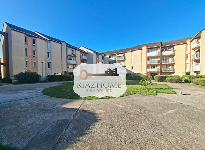 Appartement à vendre - Le Bourget, Square Charles de Gaulle - 2 pièces - 1 chambre