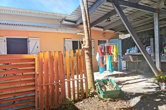 Maison à vendre - Saint-Benoît, Bourbier les Bas - 4 pièces - 3 chambres