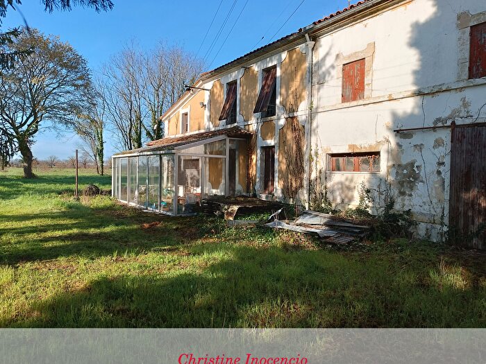 Maison 7 pièces à vendre à Belluire