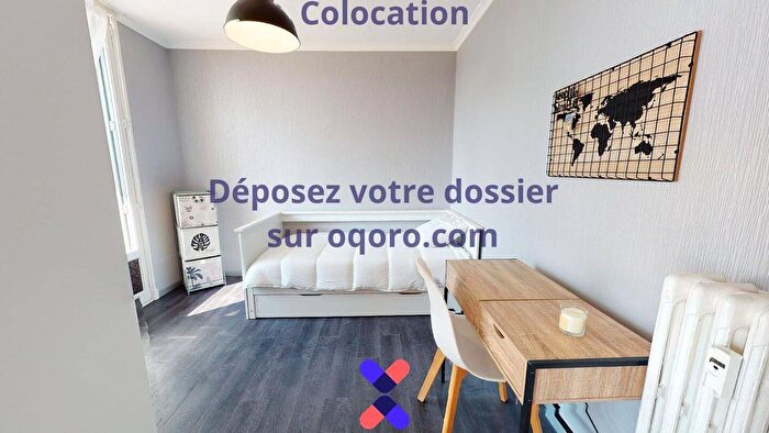 Appartement à louer - Charréard, Vénissieux - 4 pièces - 3 chambres