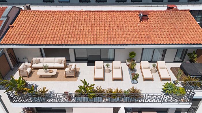 Cannes, Californie Pezou : Appartement 4 pièces à vendre