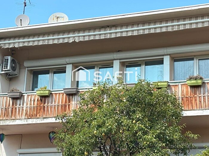 Appartement à vendre - Marseille e , Saint-Menet - 4 pièces - 3 chambres