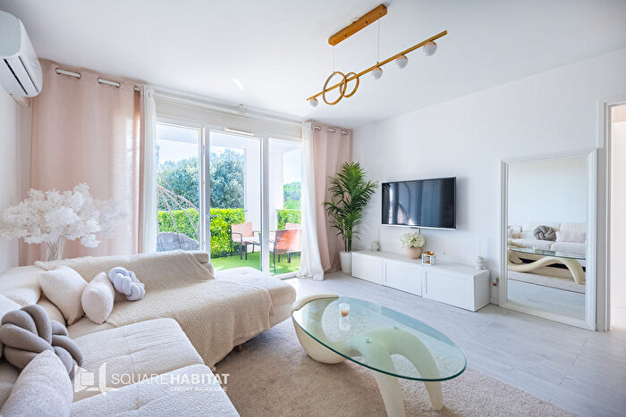 Appartement à vendre - Marseille e  - 2 pièces - 1 chambre