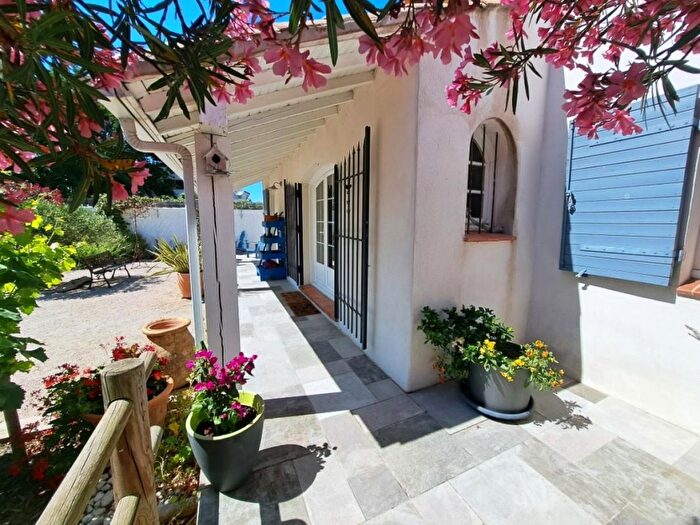 Maison à vendre - Saintes-Maries-de-la-Mer - 7 pièces - 3 chambres