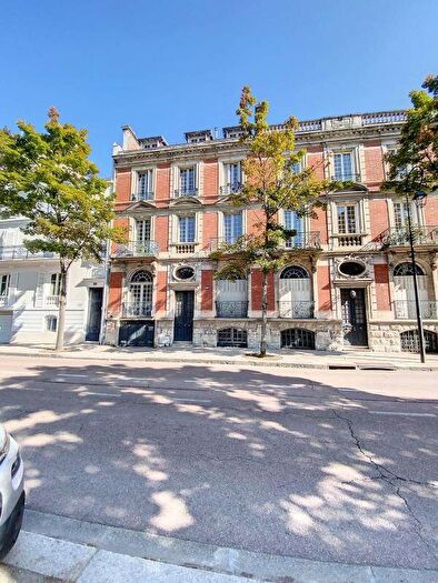 Appartement à louer - Thermal-Vieux-Vican, Vichy - 3 pièces - 2 chambres