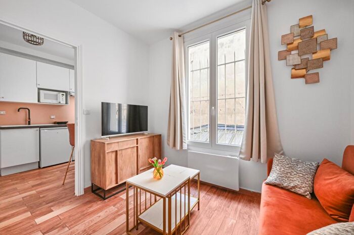 Paris 3ème, Sainte-Avoye : Appartement 1 pièce à louer