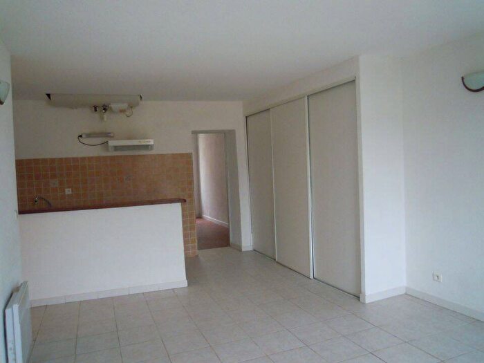 Appartement 2 pièces à louer à Trans-en-Provence
