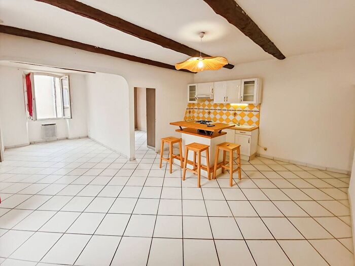 Appartement à louer - Centre Ville, Salon-de-Provence - 2 pièces - 1 chambre