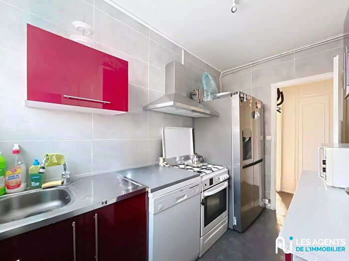Appartement à vendre - Saint-Jean-de-la-Ruelle, Gambetta, Madeleine, Dix Arpents, Clos Neuf - 3 pièces - 2 chambres