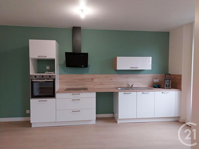 Fougères, Montaubert, Rillé, Saint-Sulpice : Appartement 2 pièces à louer