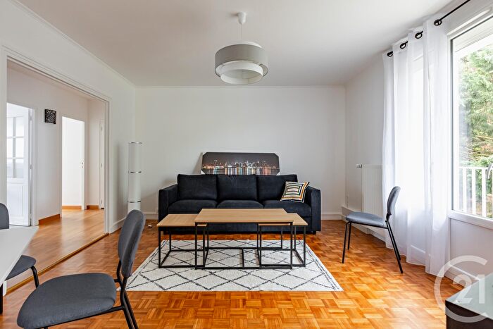 Appartement à louer - Nantes, Le Pont du Cens - 4 pièces - 3 chambres