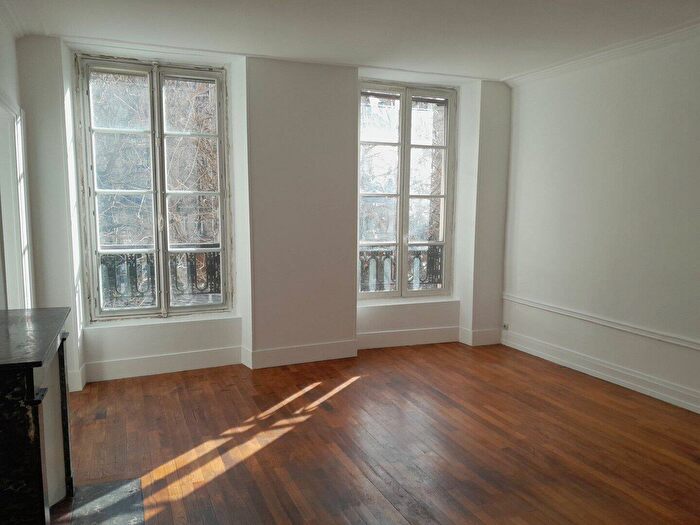 Appartement à louer - Arsenal, Paris ème arrondissement - 4 pièces - 3 chambres