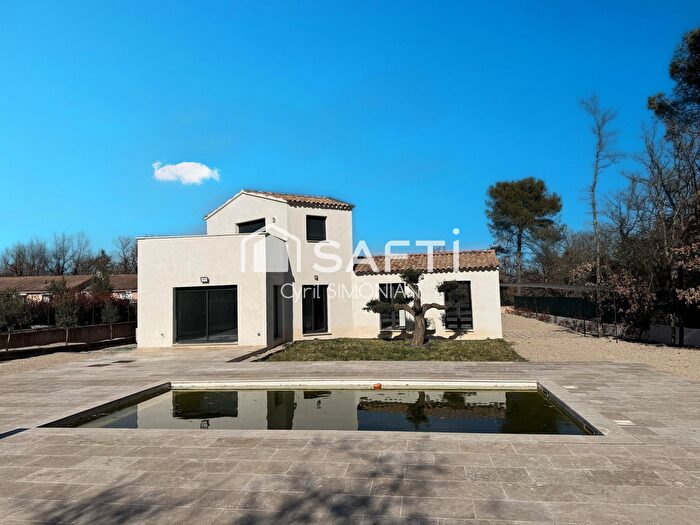 Maison à vendre - Saint-Maximin-la-Sainte-Baume, Vérane - 4 pièces - 3 chambres