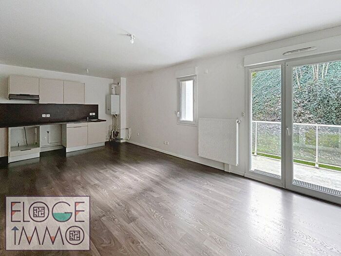 Appartement à louer - Habitat Ancien, Canteleu - 3 pièces - 2 chambres