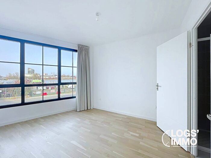 Appartement à louer - La Bastide, Bordeaux - 4 pièces - 3 chambres