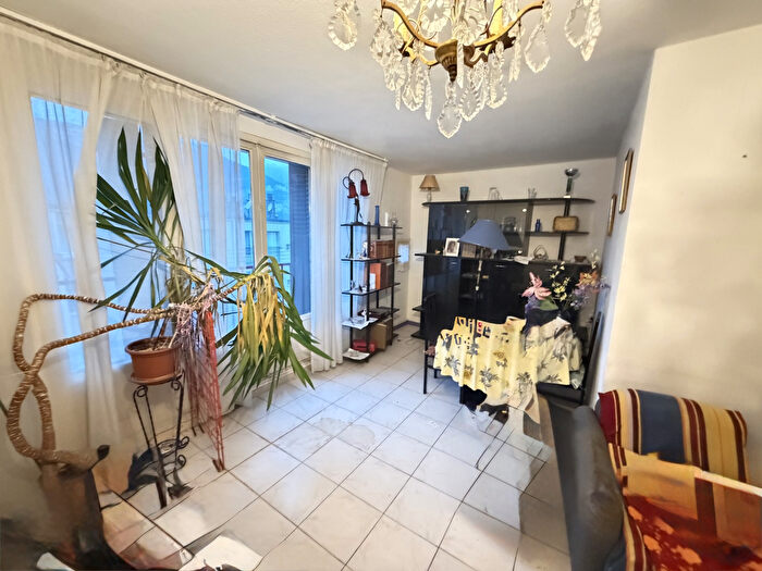 Appartement à vendre - Fontaine, Les Alpes, Les Buissonnées, Cachin - 3 pièces - 2 chambres