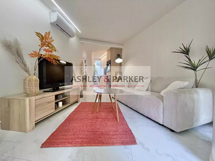 Appartement à vendre - Nice, Fabron - 1 pièce