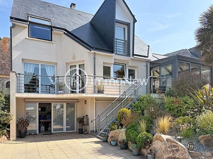 Jullouville - Maison 7 pièces à vendre