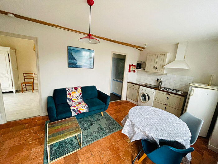 Maison à vendre - Chemillé - 8 pièces - 4 chambres