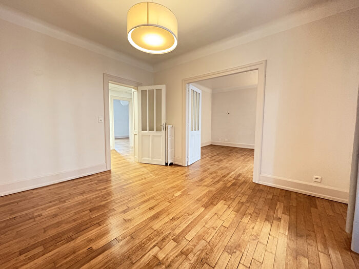 Appartement à louer - Belfort, Jean-Jaurès, Châteaudun - 3 pièces - 2 chambres