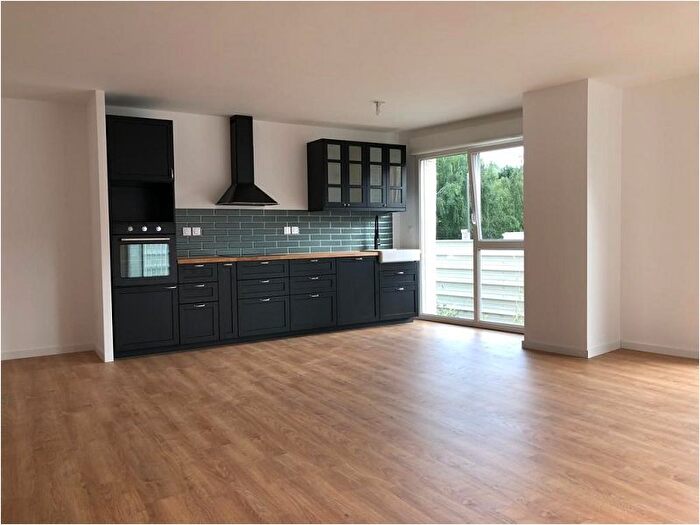 Lomme, Bourg, Délivrance - Appartement 4 pièces à louer