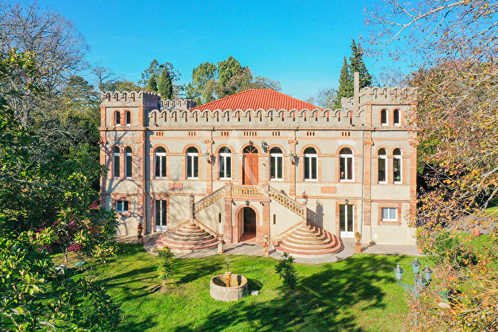 Maison à vendre - Caubiac - 15 pièces - 5 chambres