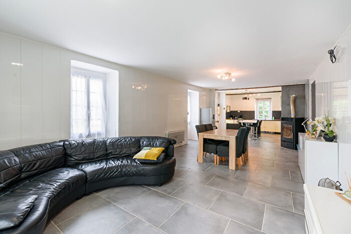 Maison 6 pièces à vendre à Castel-Sarrazin