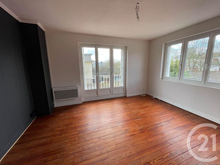 Lisieux, Trevett, Quatre Sonnettes - Appartement 3 pièces à louer