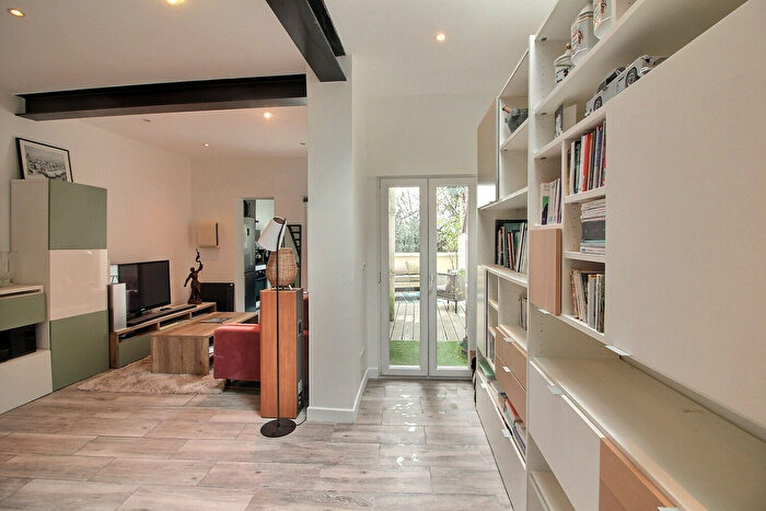 Suresnes, Liberté - Maison 2 pièces à vendre