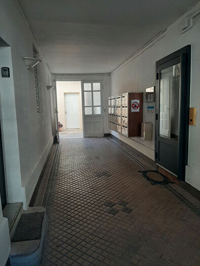 Saint-Mandé, Tourelle, Begin : Appartement 2 pièces à louer