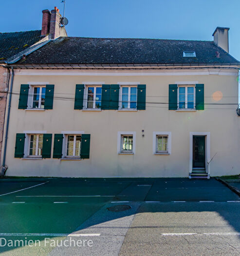 Maison 7 pièces à Sainte-Mesme, à vendre