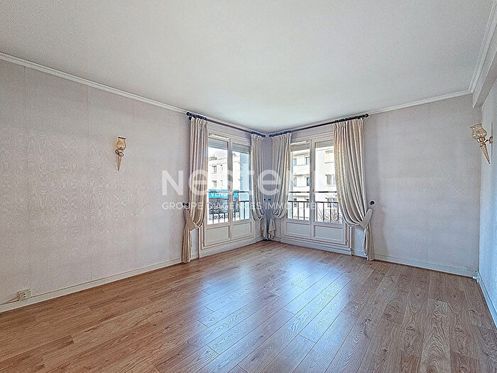 Appartement à vendre - Chilly-Mazarin, Nord - 3 pièces - 2 chambres