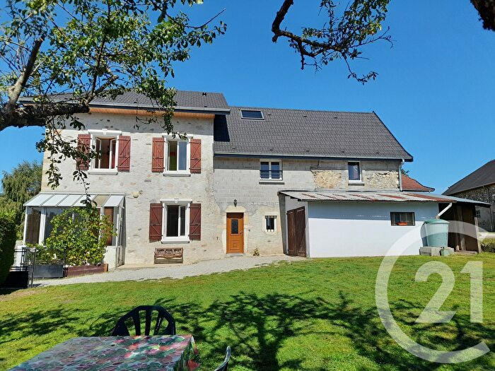 Maison 4 pièces à Saint-Eusèbe, à louer