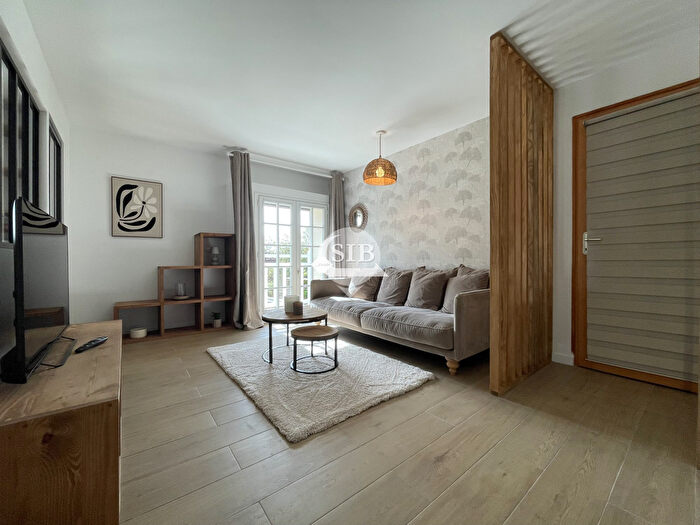 Appartement 2 pièces à Janvry, à louer