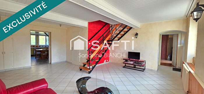 Maison à vendre - Genas - 6 pièces - 4 chambres