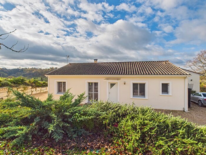 Maison à vendre - Ribérac - 4 pièces - 3 chambres