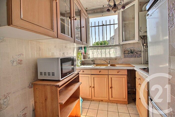 Pantin, Limites - Appartement 2 pièces à vendre