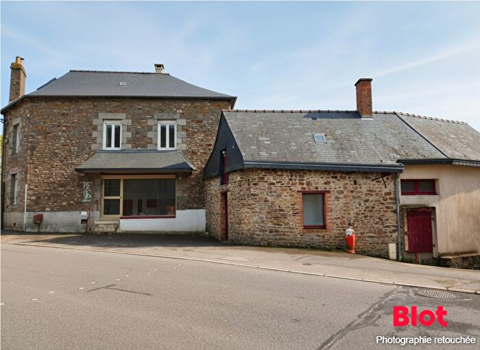 Maison à vendre - La Croixille - 5 pièces - 4 chambres