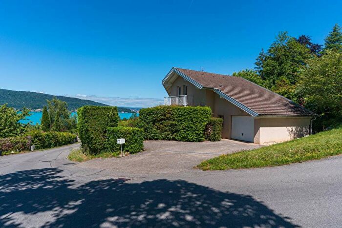 Maison 5 pièces à louer à Veyrier-du-Lac