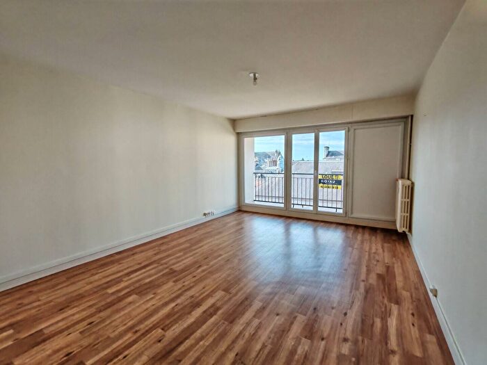 Appartement à louer - Centre Ville-Saint Léonard-Notre-Dame, Alençon - 3 pièces - 2 chambres