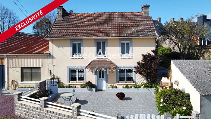 Maison à vendre - Siouville-Hague - 6 pièces - 4 chambres