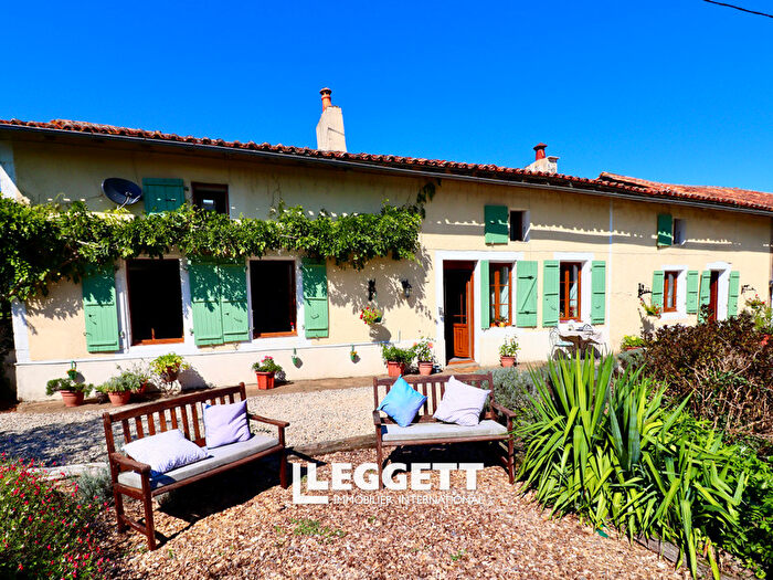 Maison à vendre - Rouzède - 10 pièces - 5 chambres