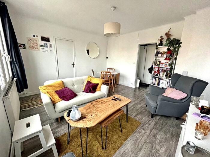 Appartement à louer - Nantes, Saint-Clément, Jardin des plantes, Caserne Lamoricière - 4 pièces - 3 chambres