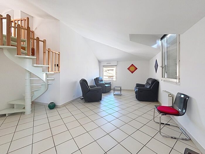 Appartement 4 pièces à Aubenas, Centre-ville, à vendre