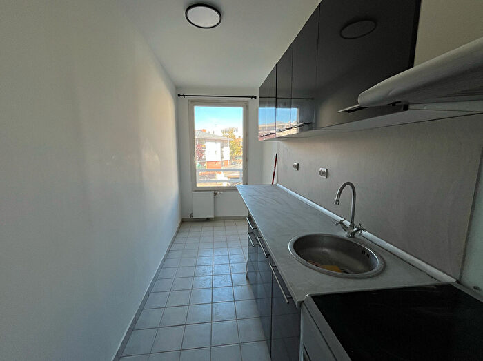 Appartement à louer - Évry, Les Aunettes - 3 pièces - 2 chambres