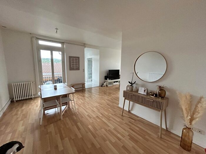 Appartement 4 pièces à louer à Lorette