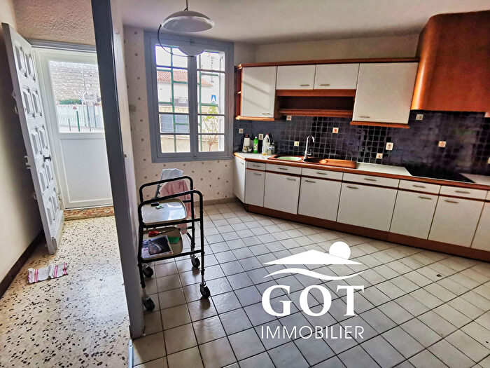 Maison à vendre - Saint-Hippolyte - 8 pièces - 4 chambres